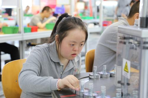 Local aid projects| Mubea | Mubea